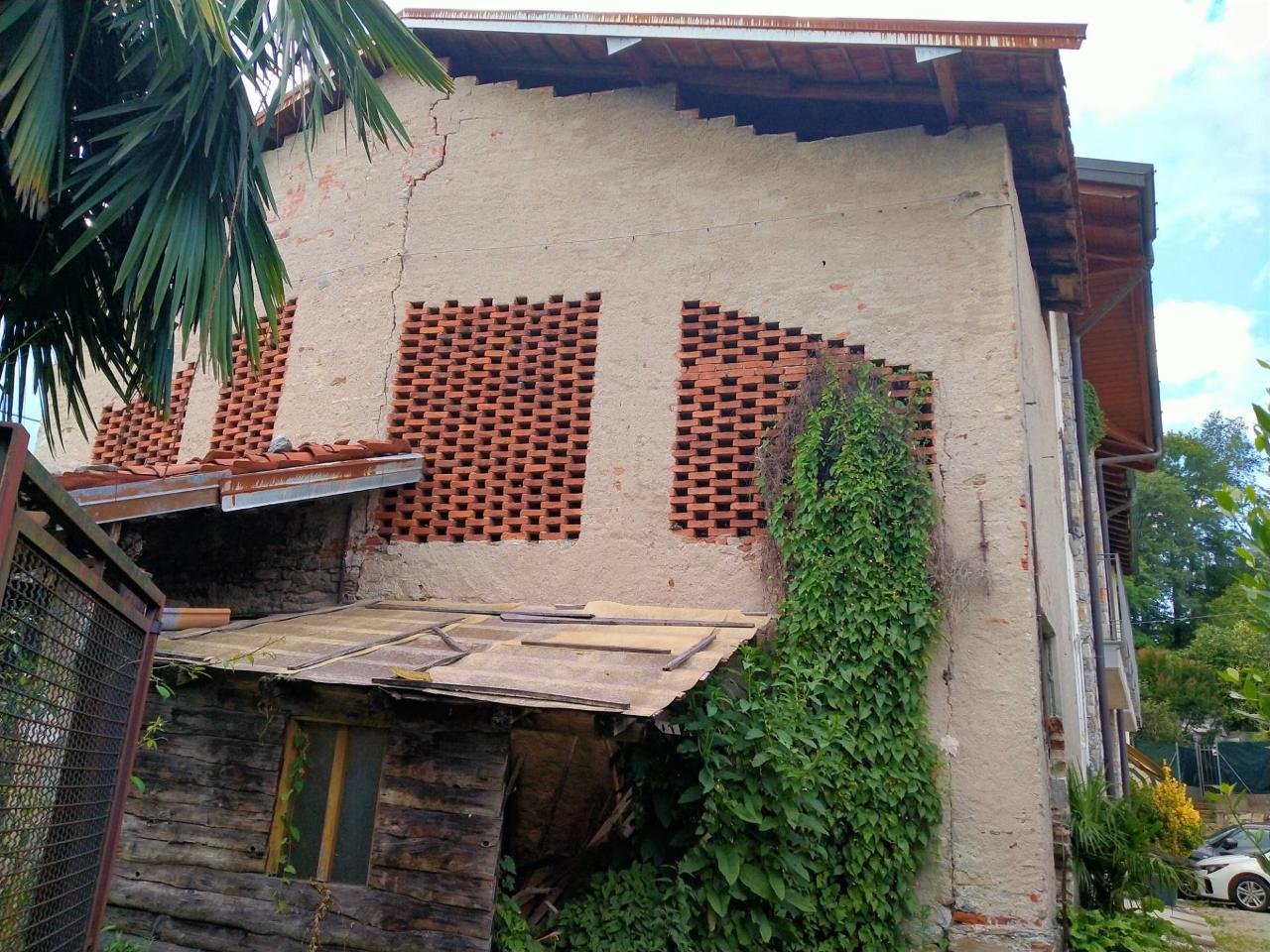 Rustico in vendita a Besozzo