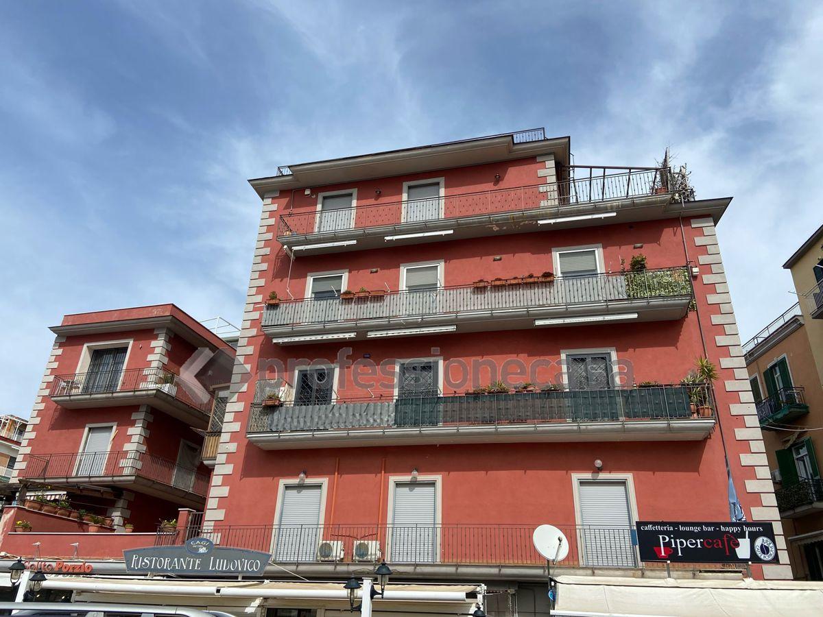Appartamento in vendita a Pozzuoli