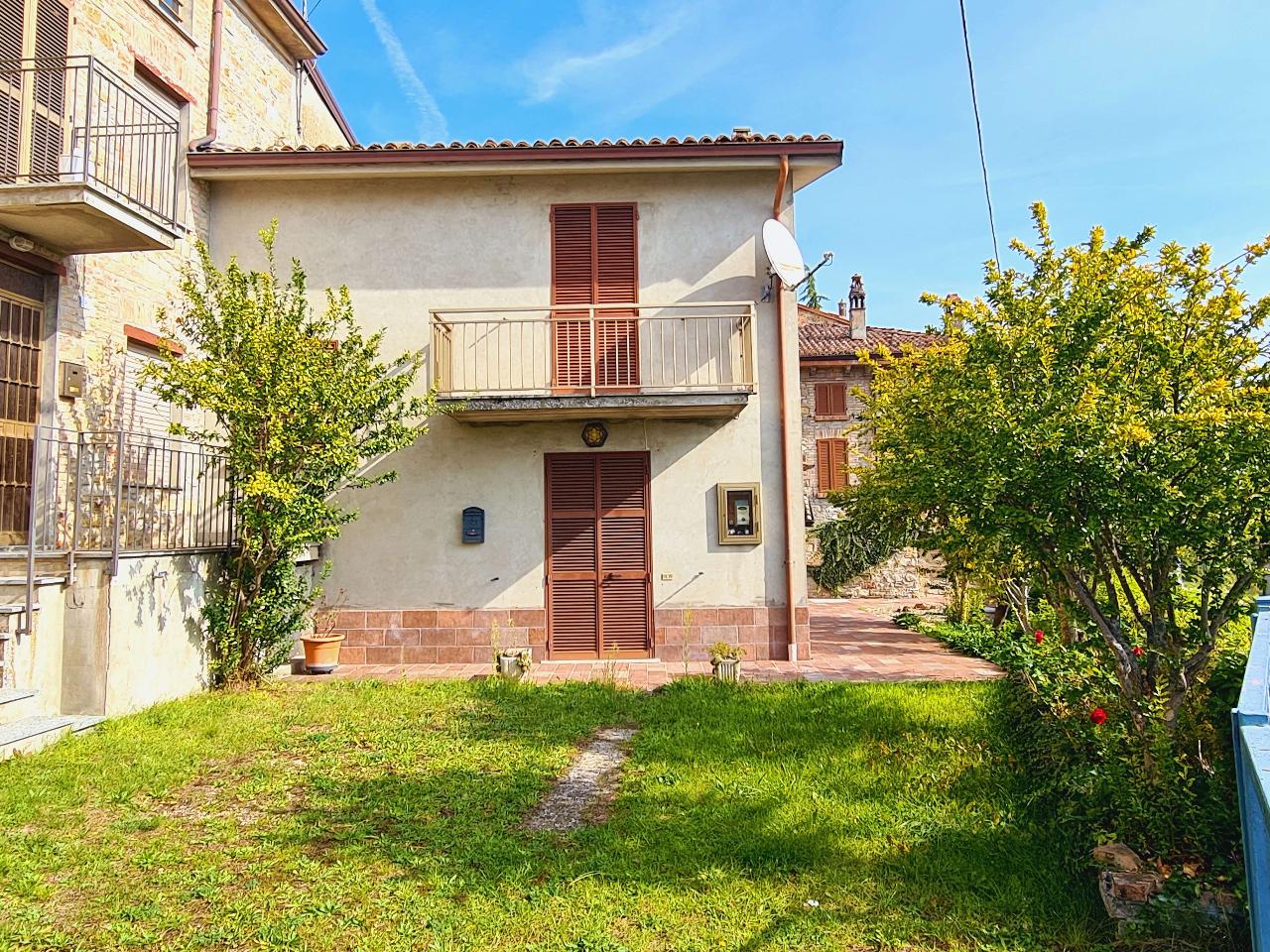 Porzione di casa in vendita a Gropparello