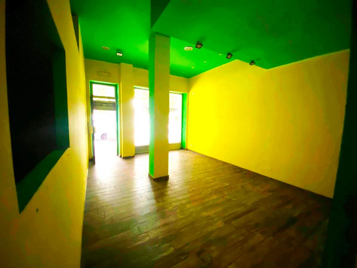 Negozio in vendita a Beinasco