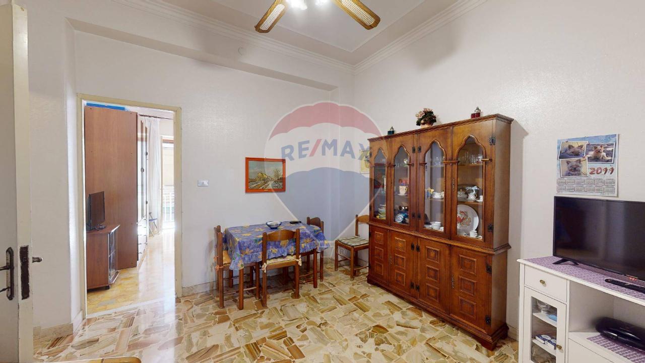Appartamento in vendita a Aci Castello