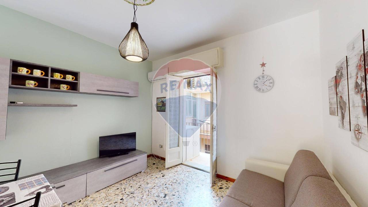 Appartamento in vendita a Aci Castello