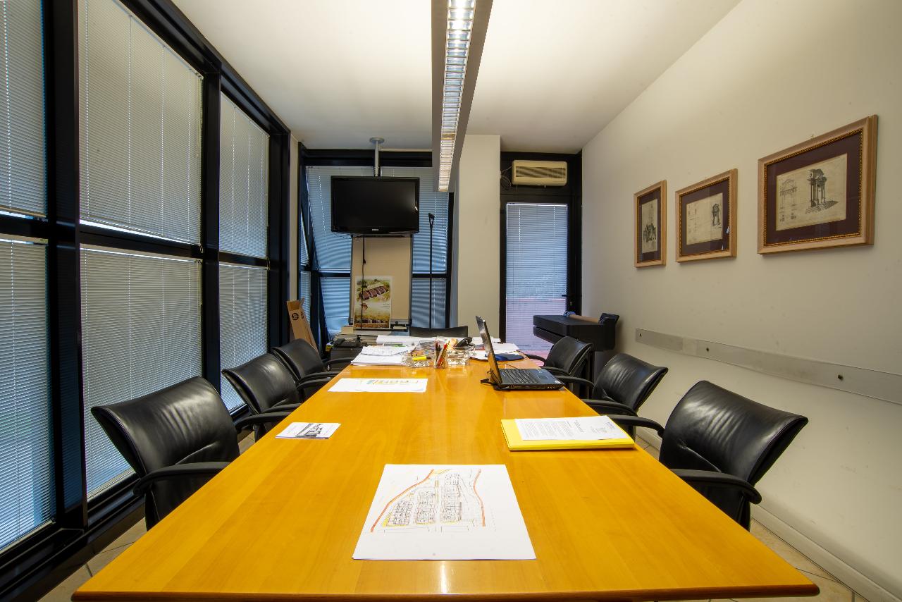 Ufficio in vendita a Prato
