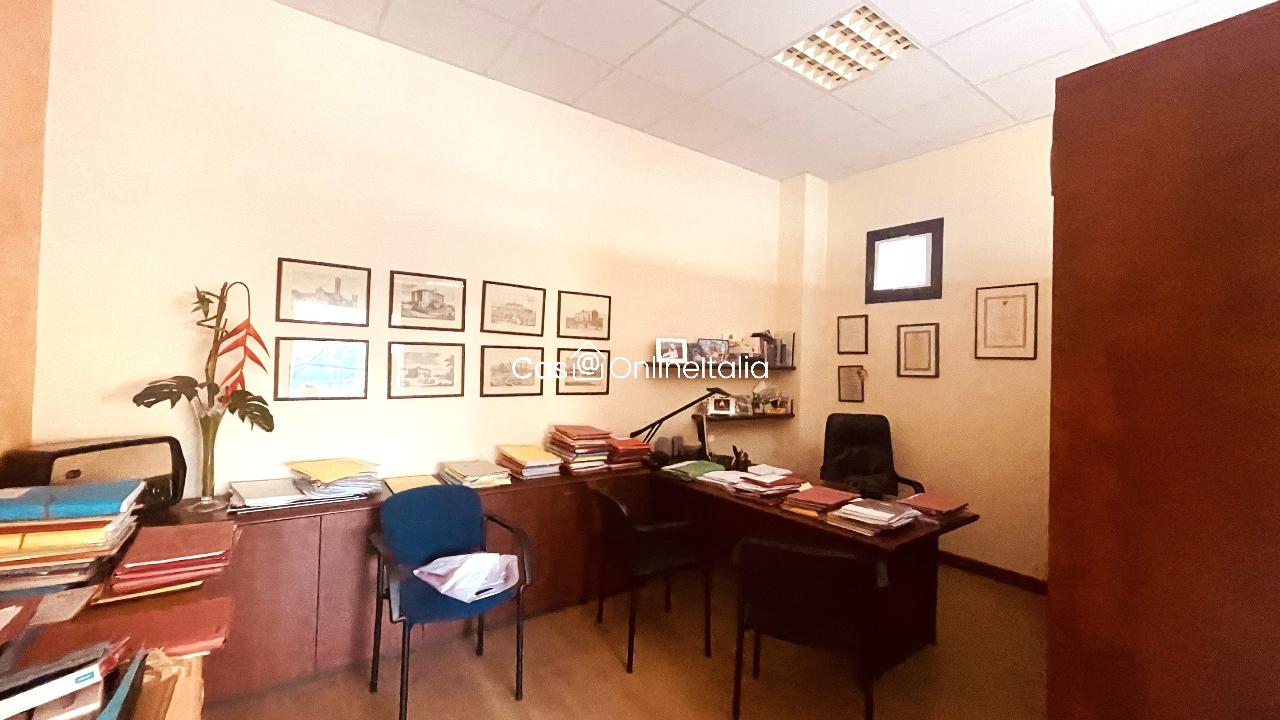 Ufficio in vendita a Prato