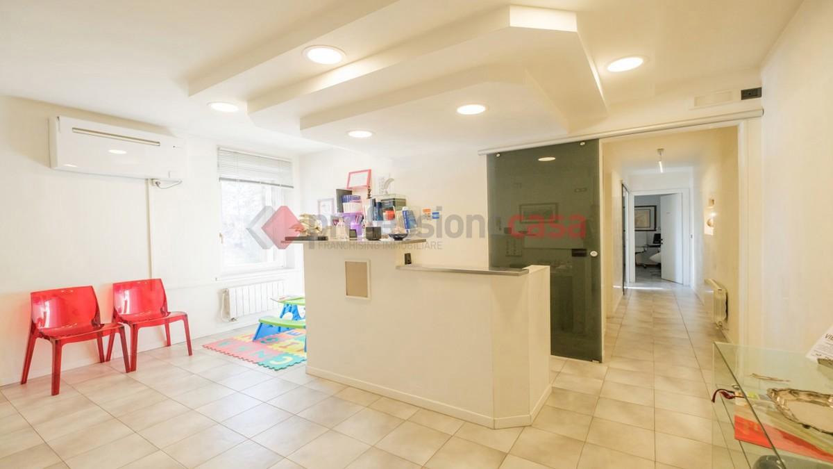 Ufficio in vendita a San Giovanni Lupatoto