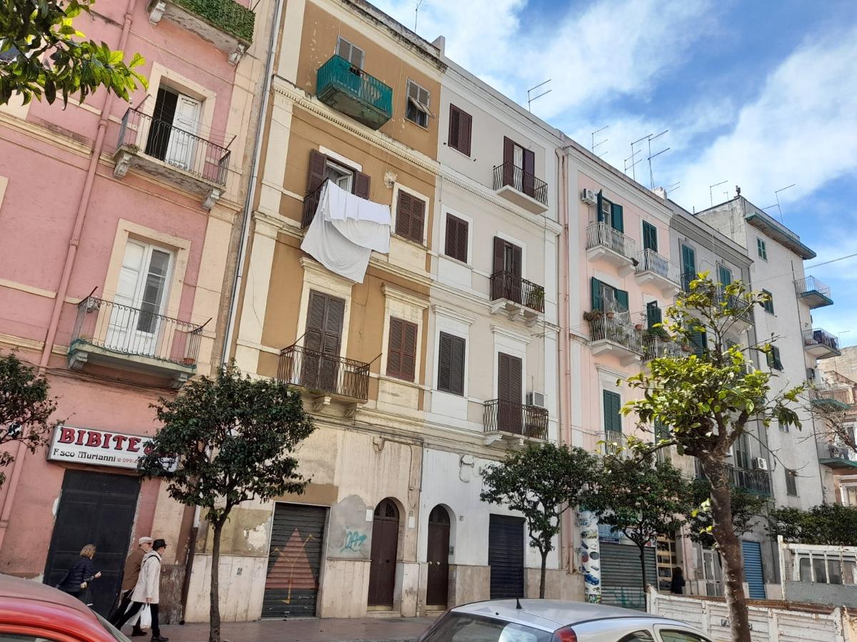 Appartamento in vendita a Taranto