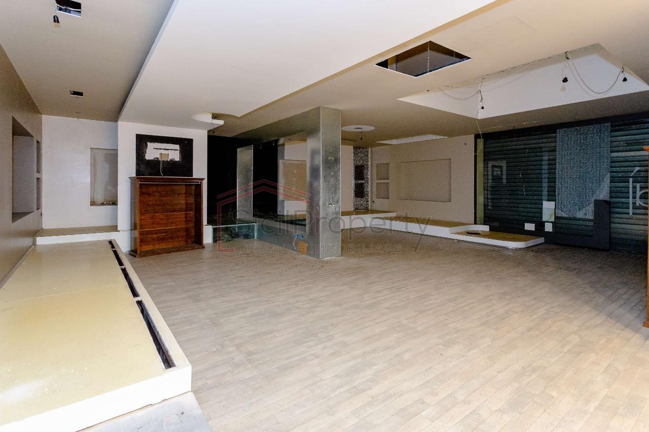 Magazzino in vendita a Catania