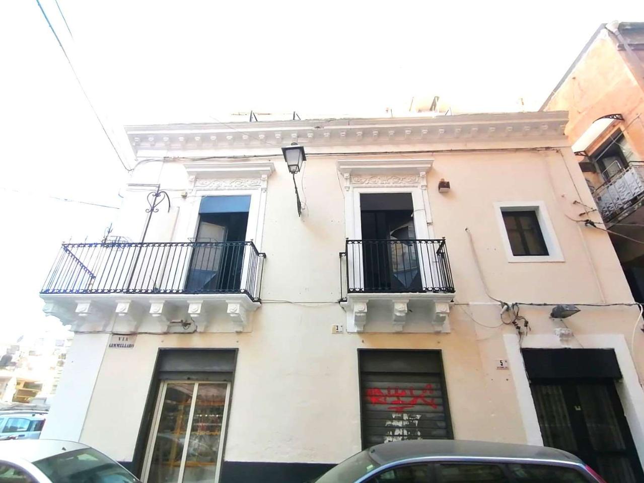 Negozio in affitto a Catania