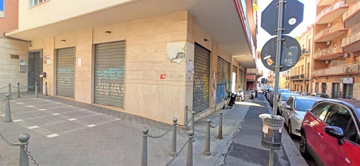 Negozio in affitto a Catania