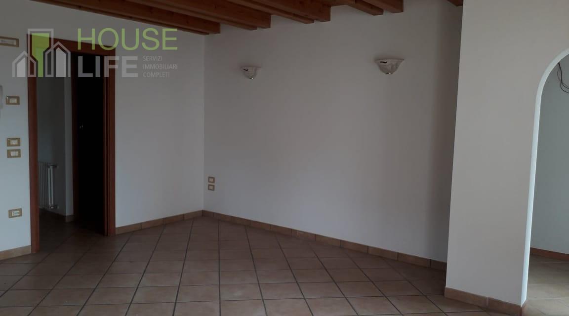 Appartamento in vendita a Cogollo Del Cengio