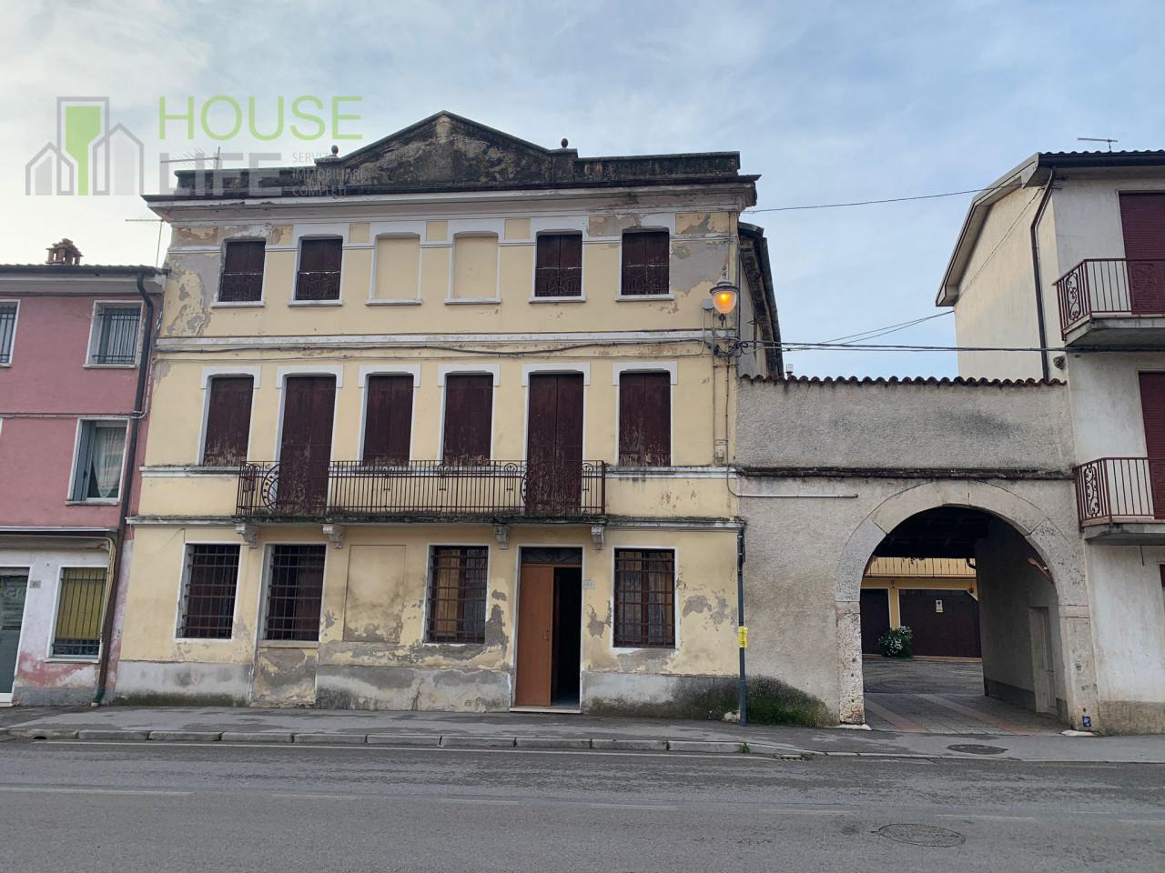 Villa a schiera in vendita a Carre'