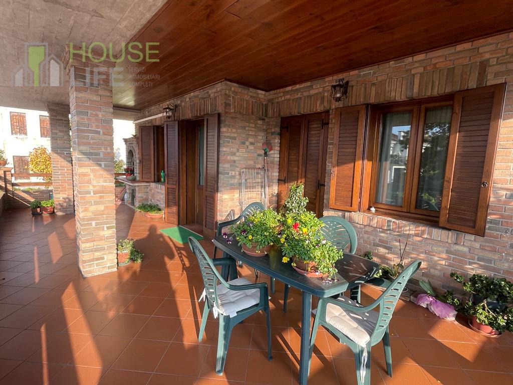 Casa indipendente in vendita a Colceresa