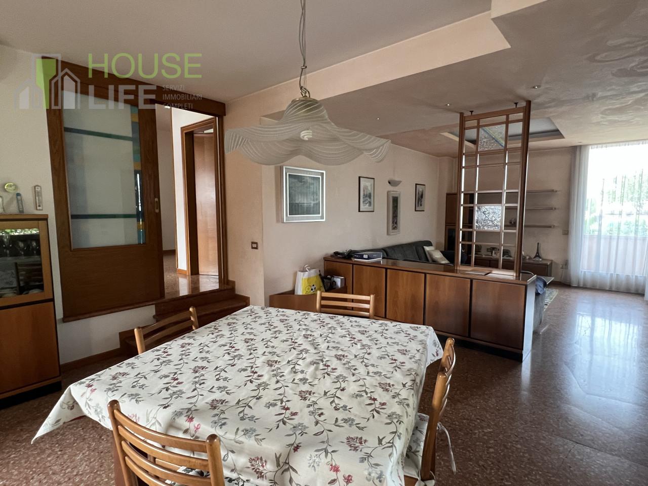 Casa indipendente in vendita a Zane'