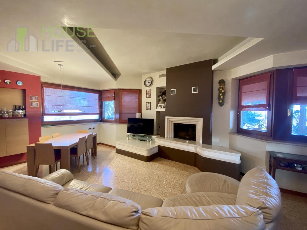 Villa in vendita a Santorso