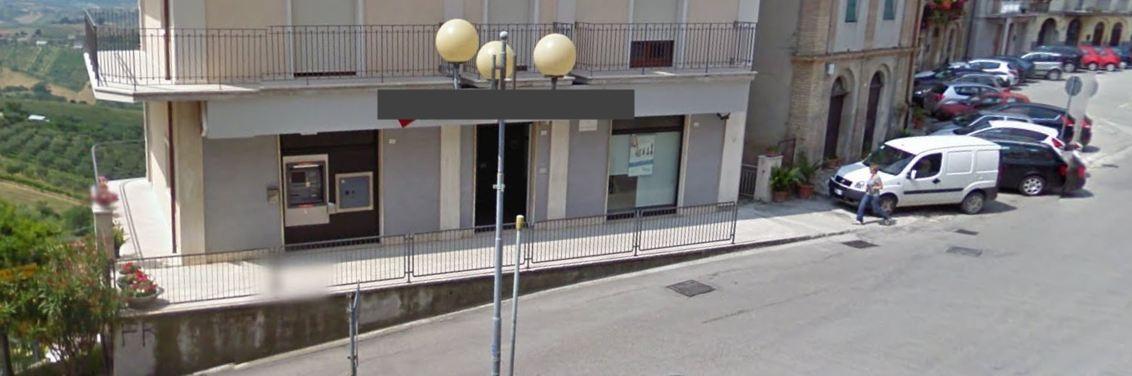 Locale commerciale in affitto a Acquaviva Picena