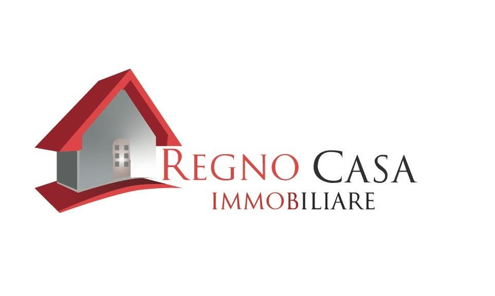 Magazzino in vendita a Napoli