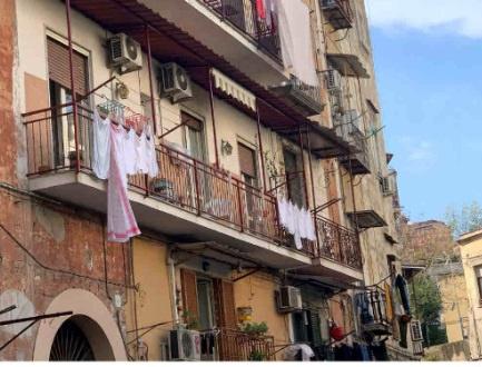 Appartamento in vendita a Napoli