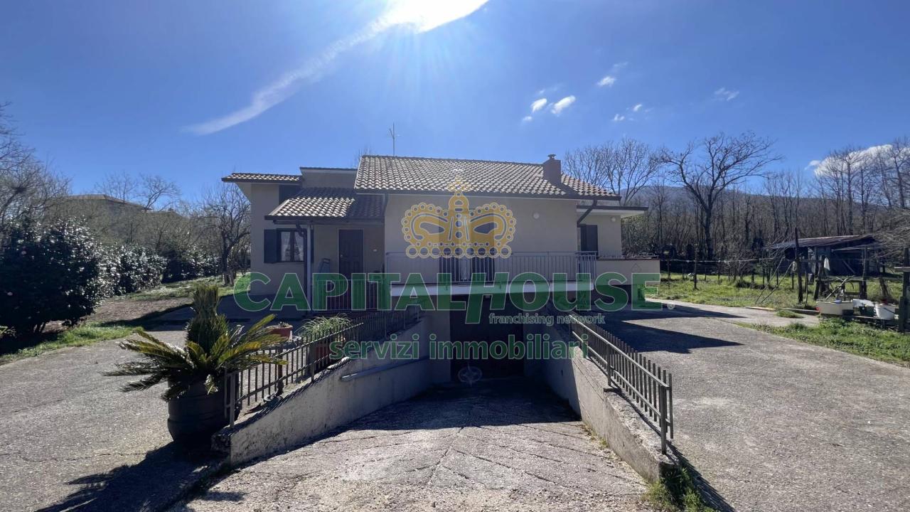 Villa in vendita a Monteforte Irpino