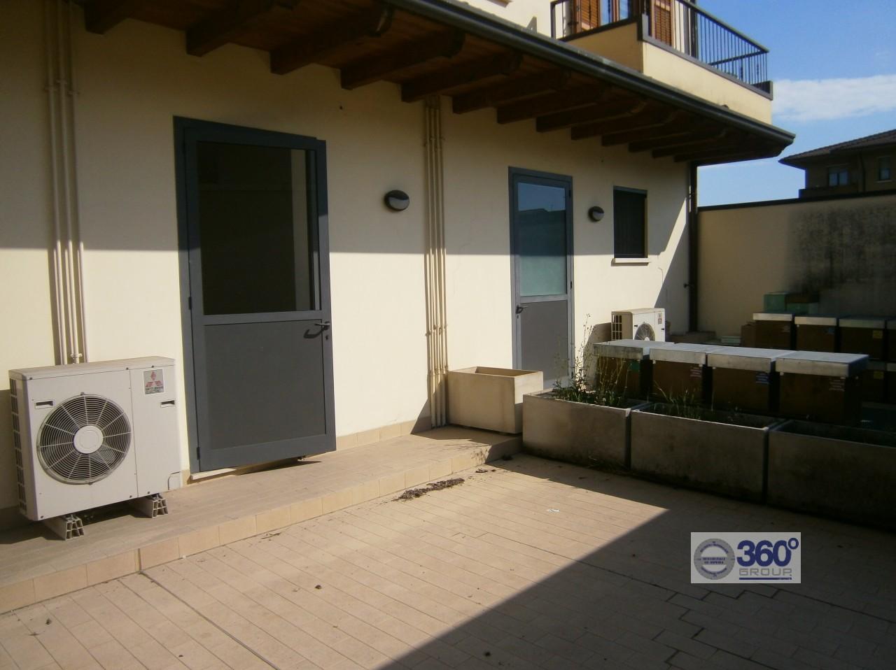 Negozio in vendita a Capriolo