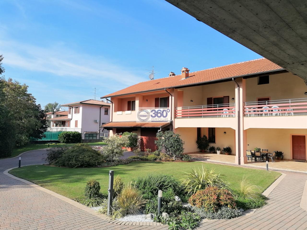 Casa indipendente in vendita a Cologne