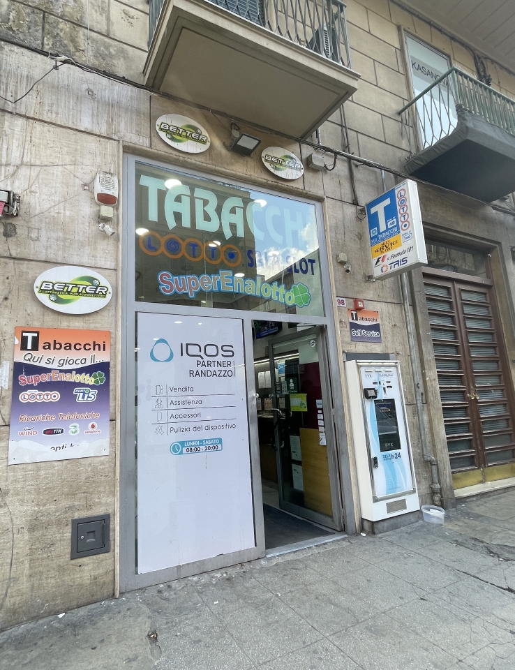 Tabaccheria in vendita a Palermo