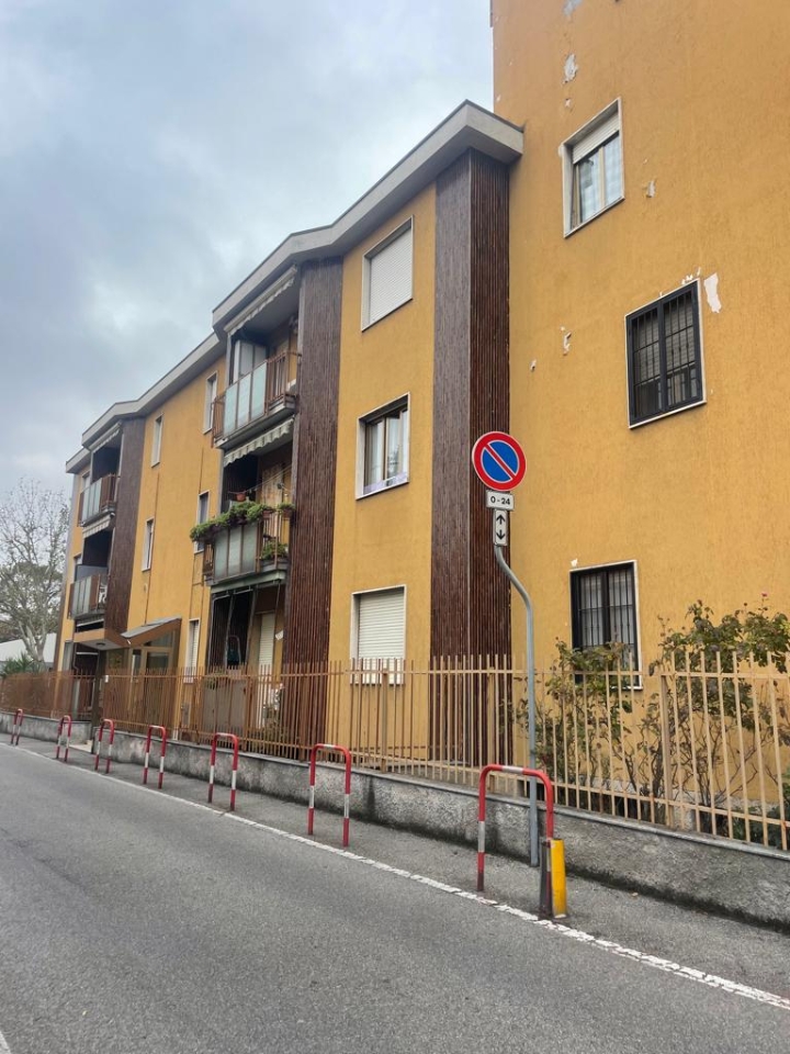 Magazzino in vendita a Carugate