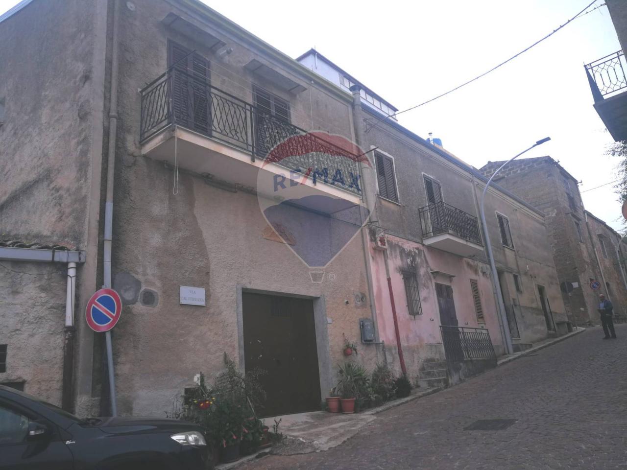 Casa indipendente in vendita a Cefala' Diana