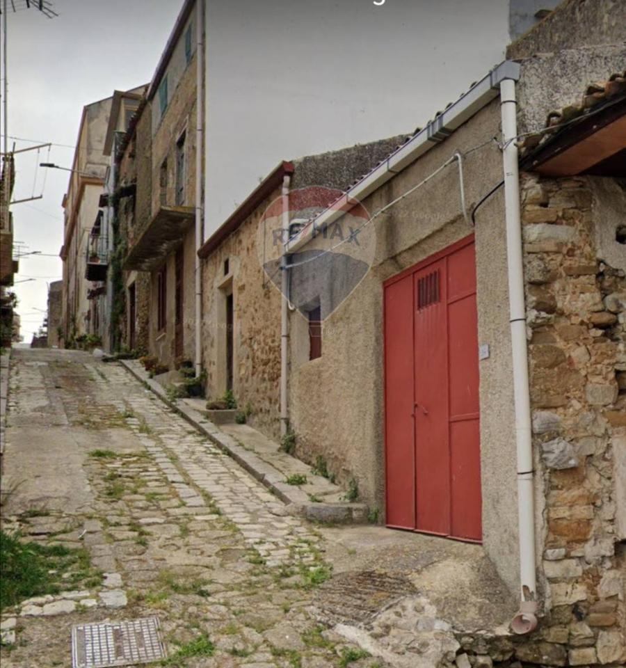 Negozio in vendita a Cefala' Diana