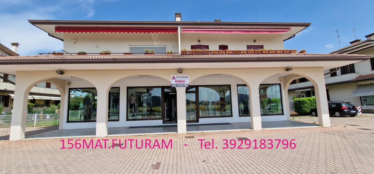 Negozio in vendita a Teolo