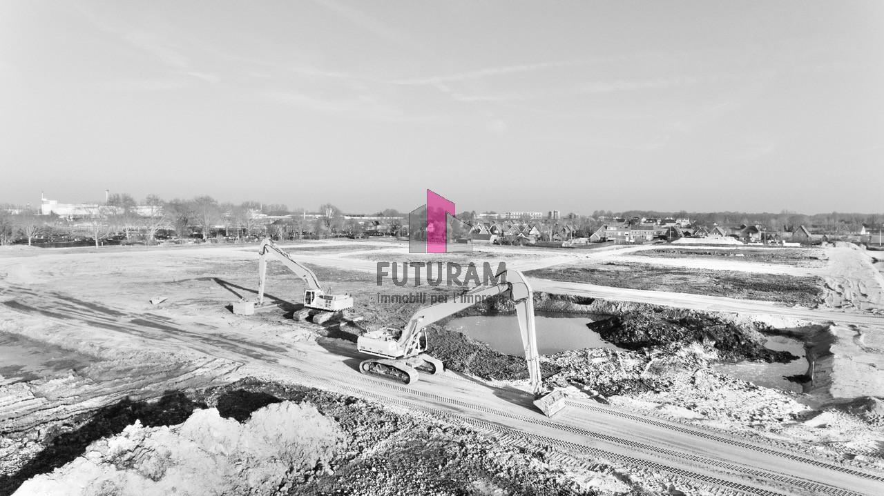 Terreno edificabile produttivo in vendita a San Pietro In Gu