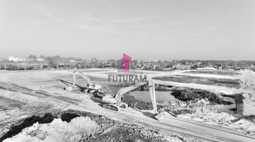 Capannone in vendita a San Pietro In Gu