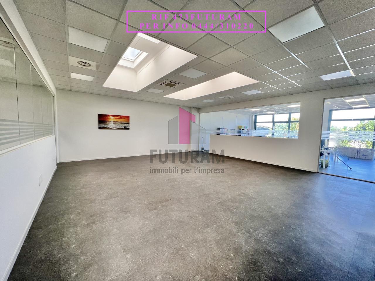 Ufficio in affitto a Torri Di Quartesolo