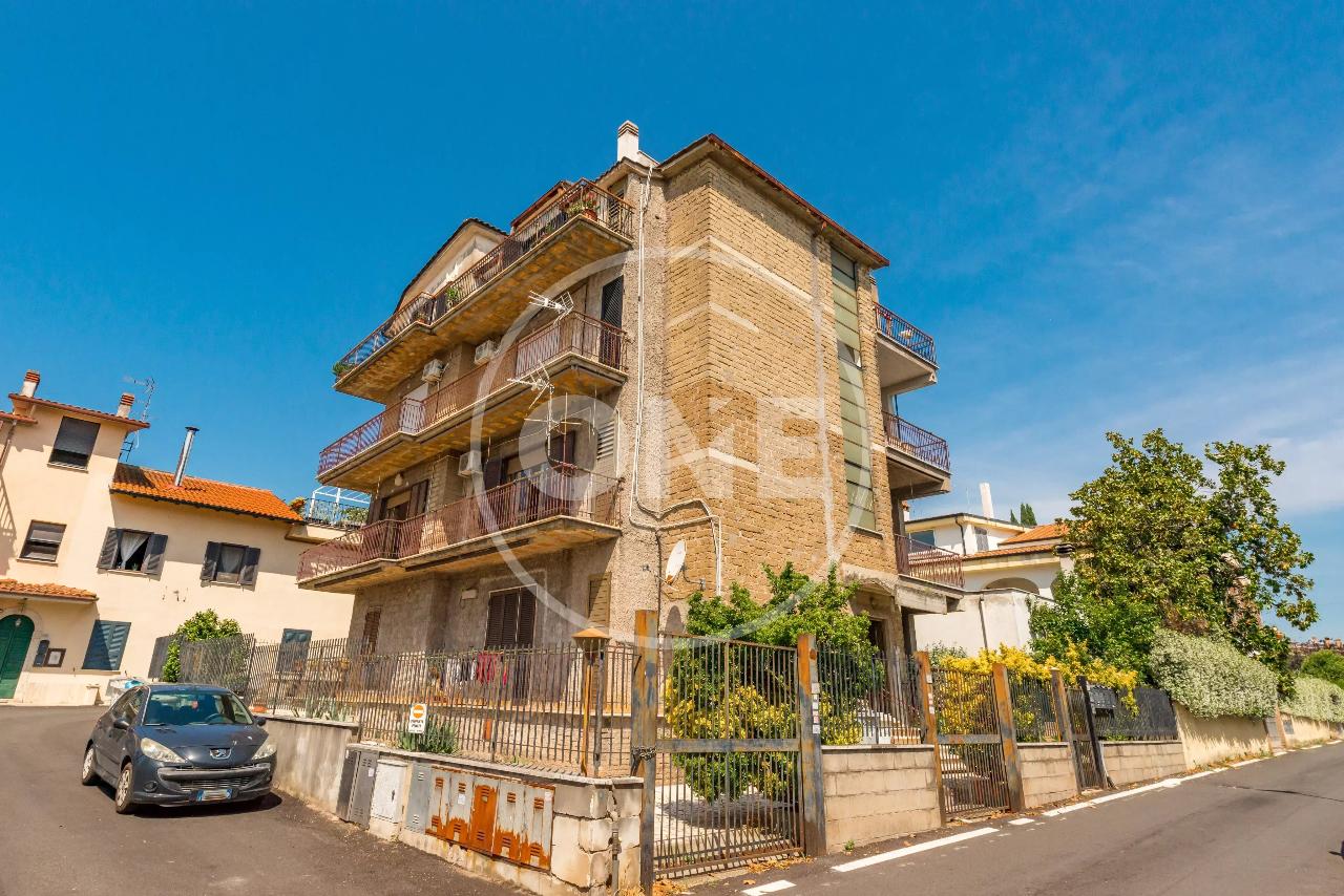 Appartamento in vendita a Guidonia Montecelio