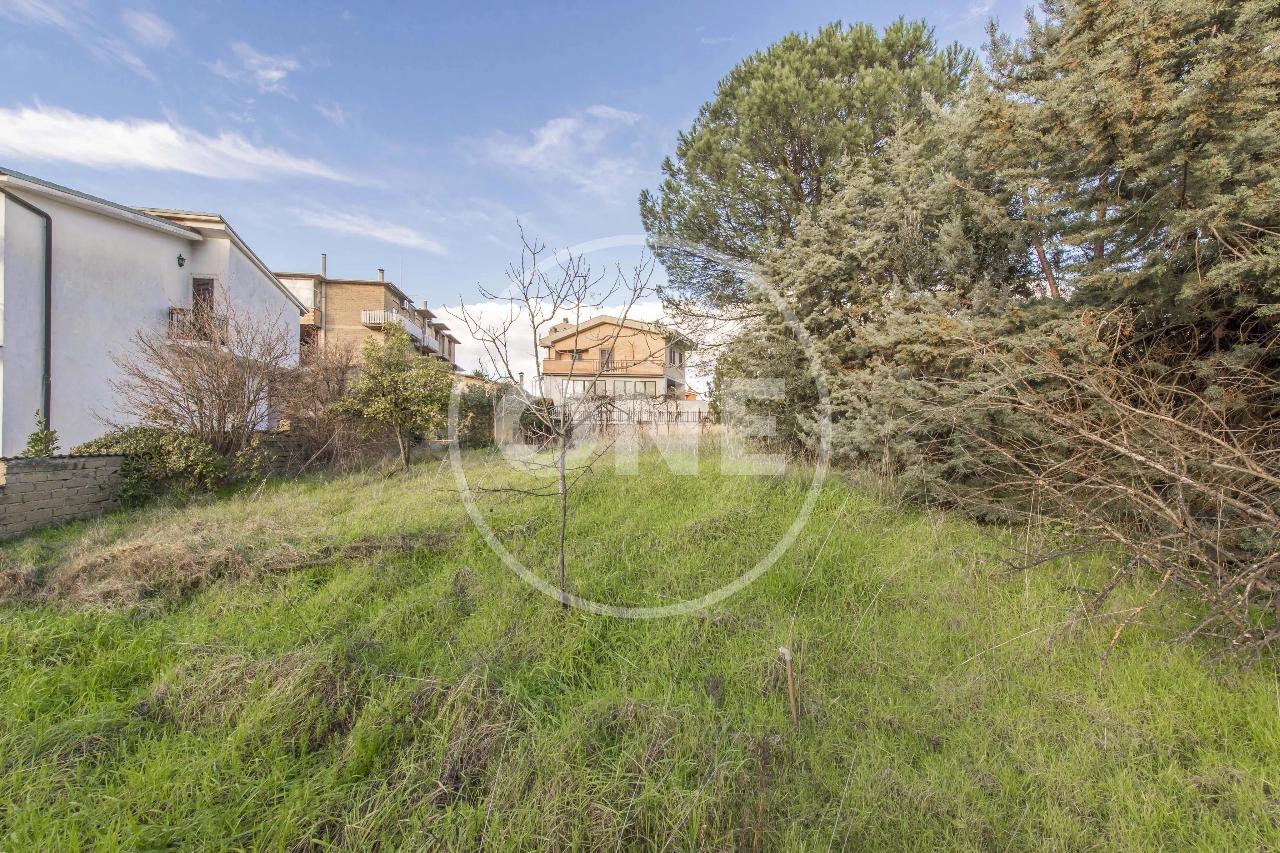 Terreno edificabile residenziale in vendita a Roma
