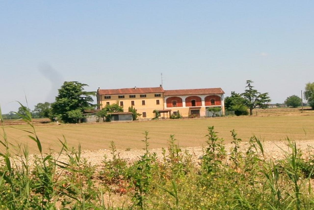 Rustico in vendita a Frassineto Po