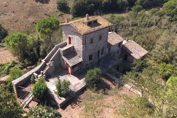Palazzo in vendita a Baschi