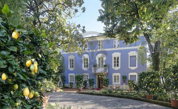 Villa in vendita a Lucca