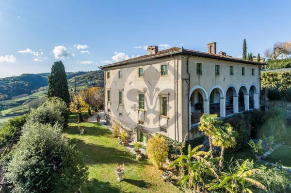 Villa in vendita a Lucca