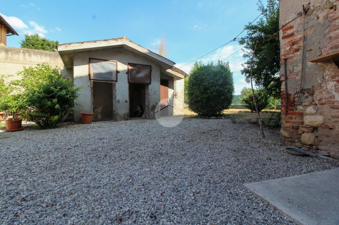 Casa indipendente in vendita a Lonato