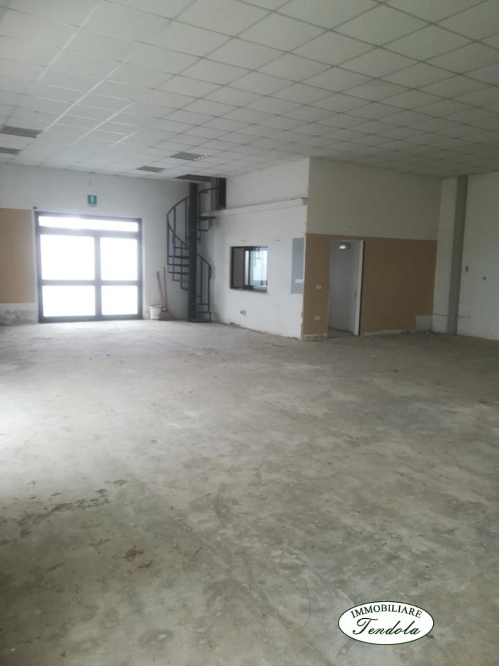 Capannone in vendita a Castelnuovo Magra