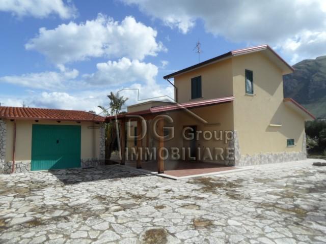 Villa in vendita a Castellammare Del Golfo