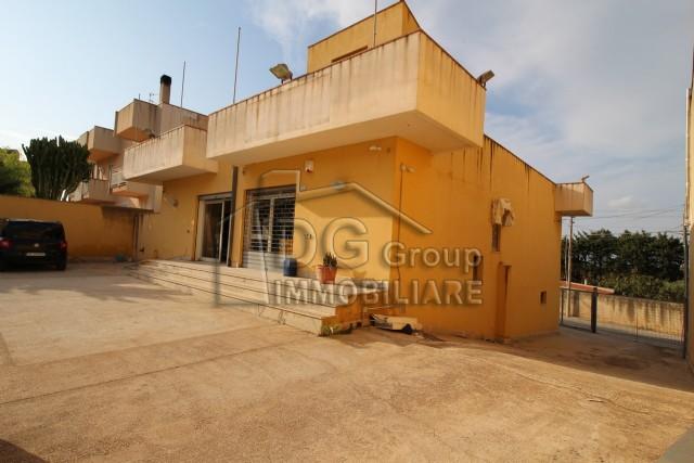 Locale commerciale in vendita a Marsala