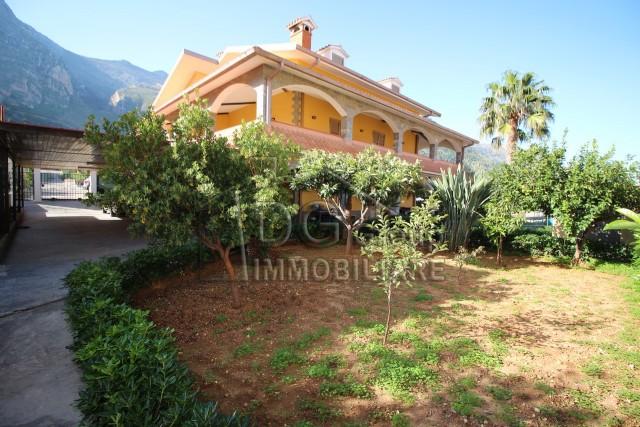Villa in vendita a Castellammare Del Golfo