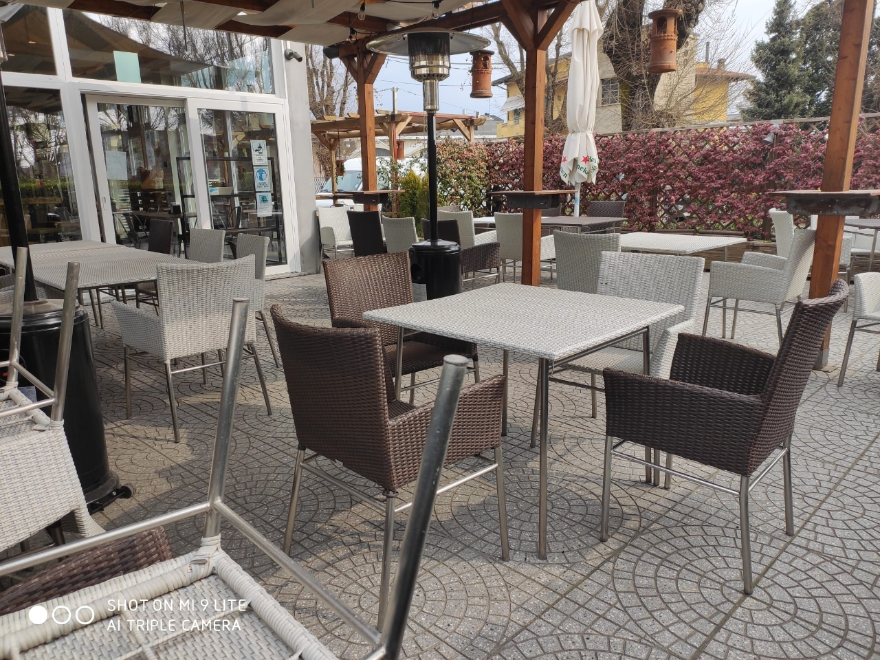 Bar - Tavola calda/fredda in vendita a Mariano Comense