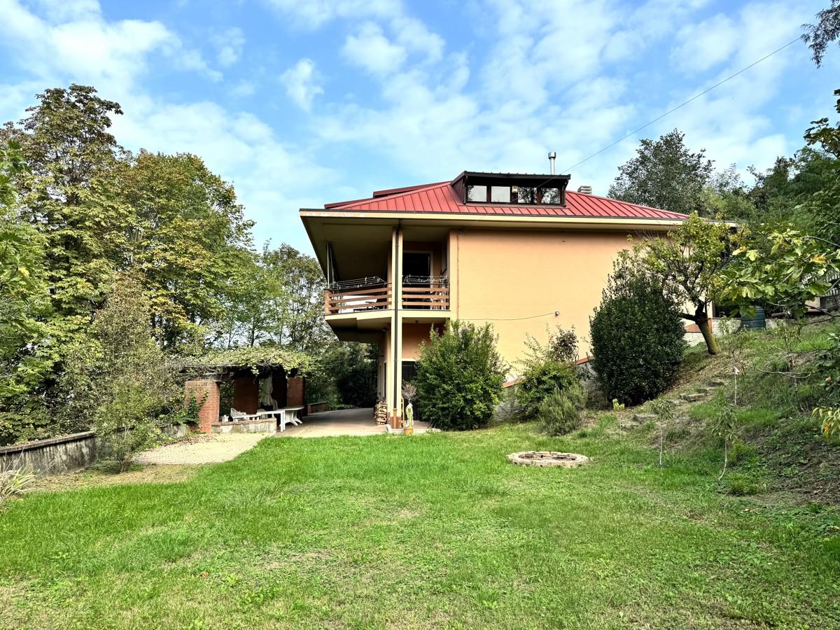 Villa in vendita a Castiglione Torinese