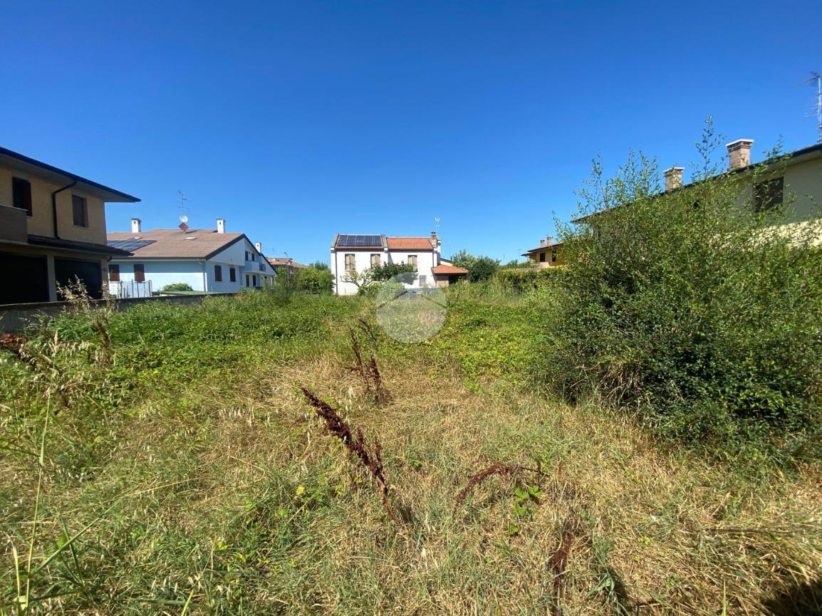 Terreno edificabile in vendita a Curtatone