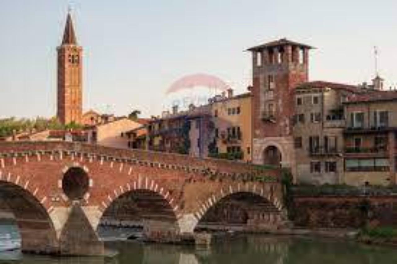 Negozio in vendita a Verona