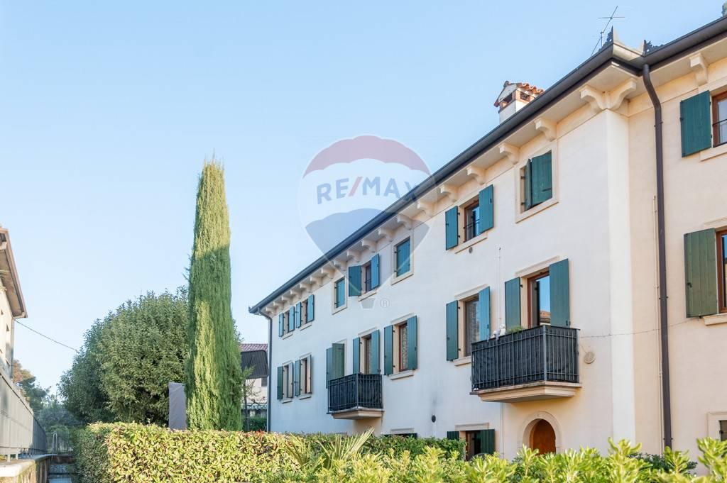 Appartamento in vendita a Sommacampagna