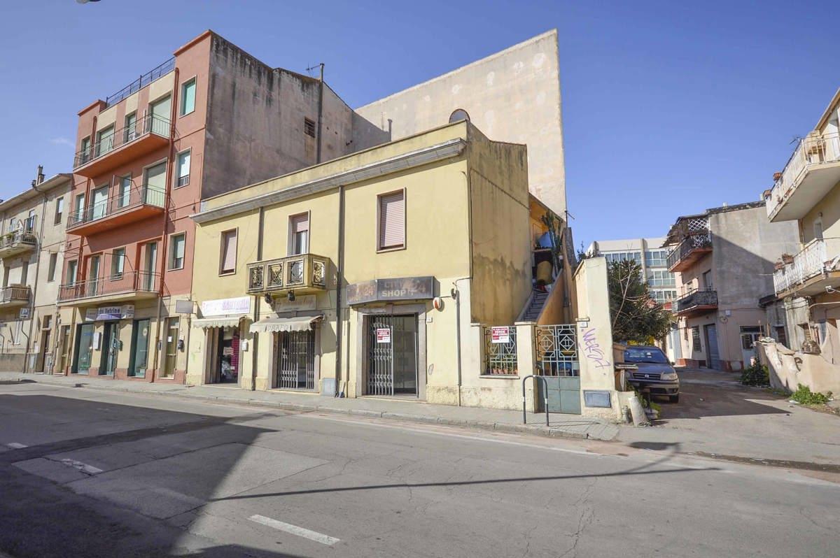 Magazzino in vendita a Olbia