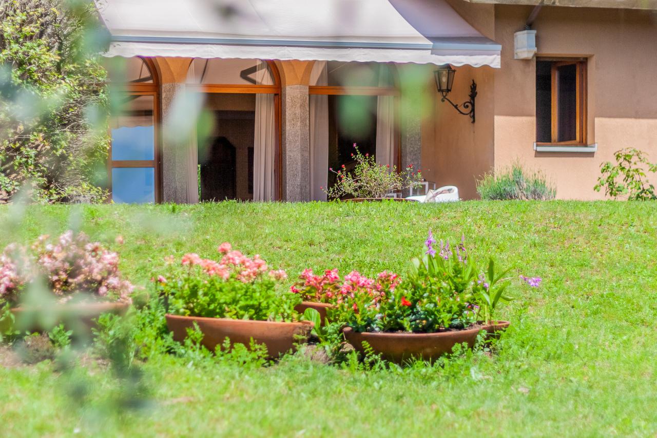 Villa in vendita a Como